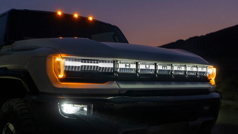 GMC HUMMER EV | Electric Pickup Truck